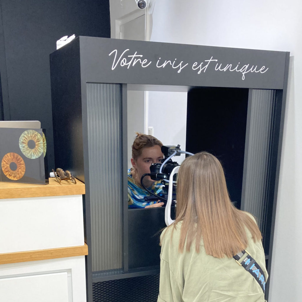 Photographie d'Iris à Nîmes You&Eye